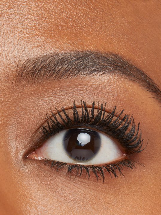 How to Amplify Lashes with Mascara and Primer - Maybelline