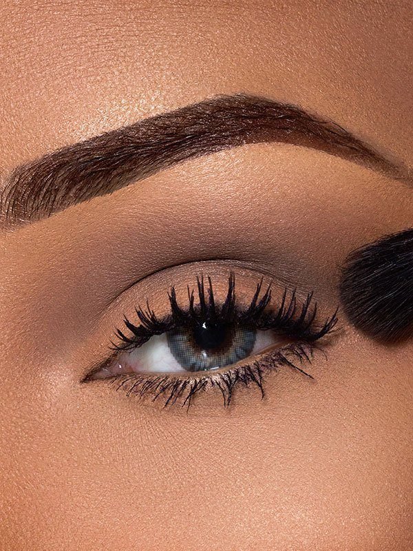 Classic Cat Eye Eyeliner Makeup Look - Maybelline New York