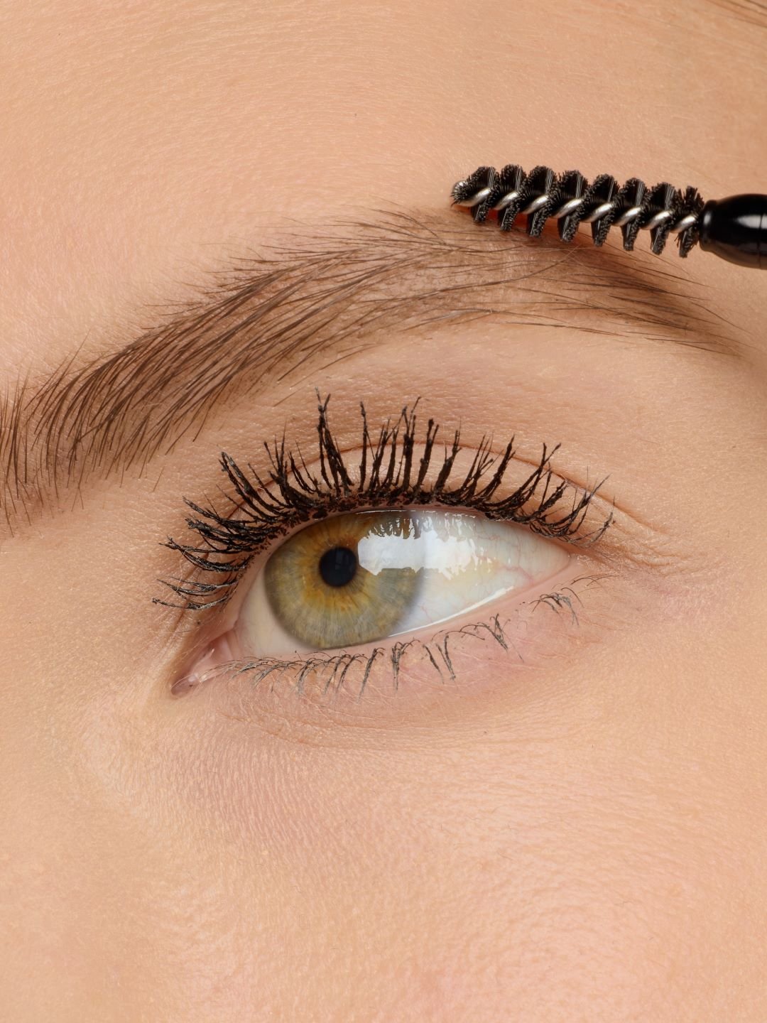 How to Get Fluffy Brows: Step-by-Step Tutorial - Maybelline