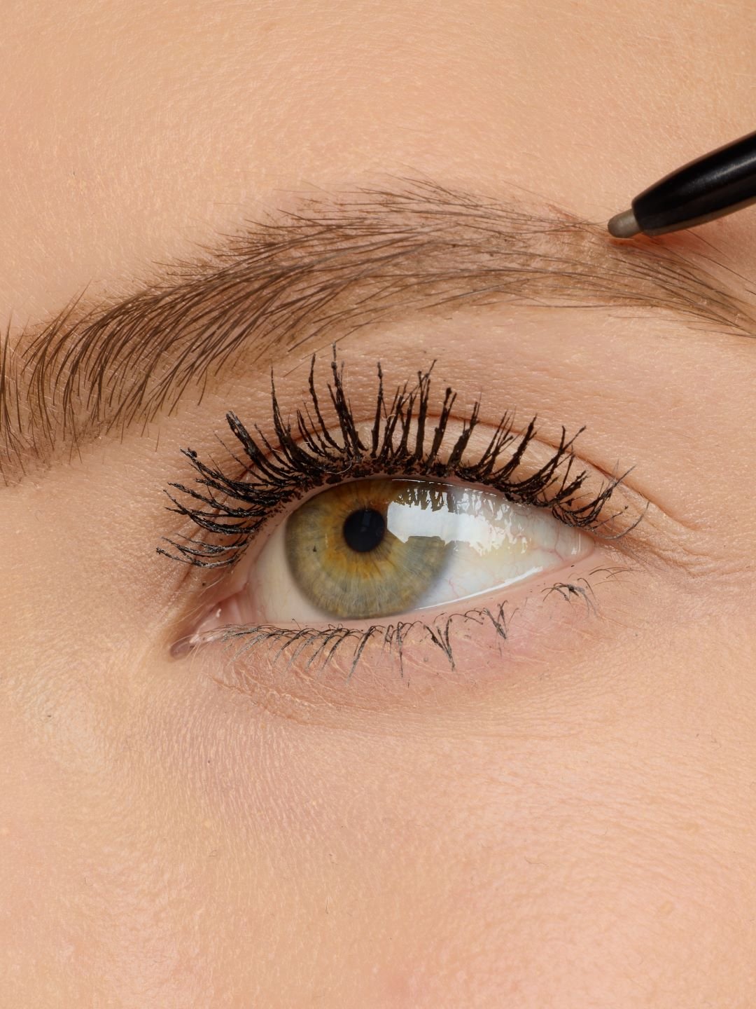 How to Get Fluffy Brows: Step-by-Step Tutorial - Maybelline