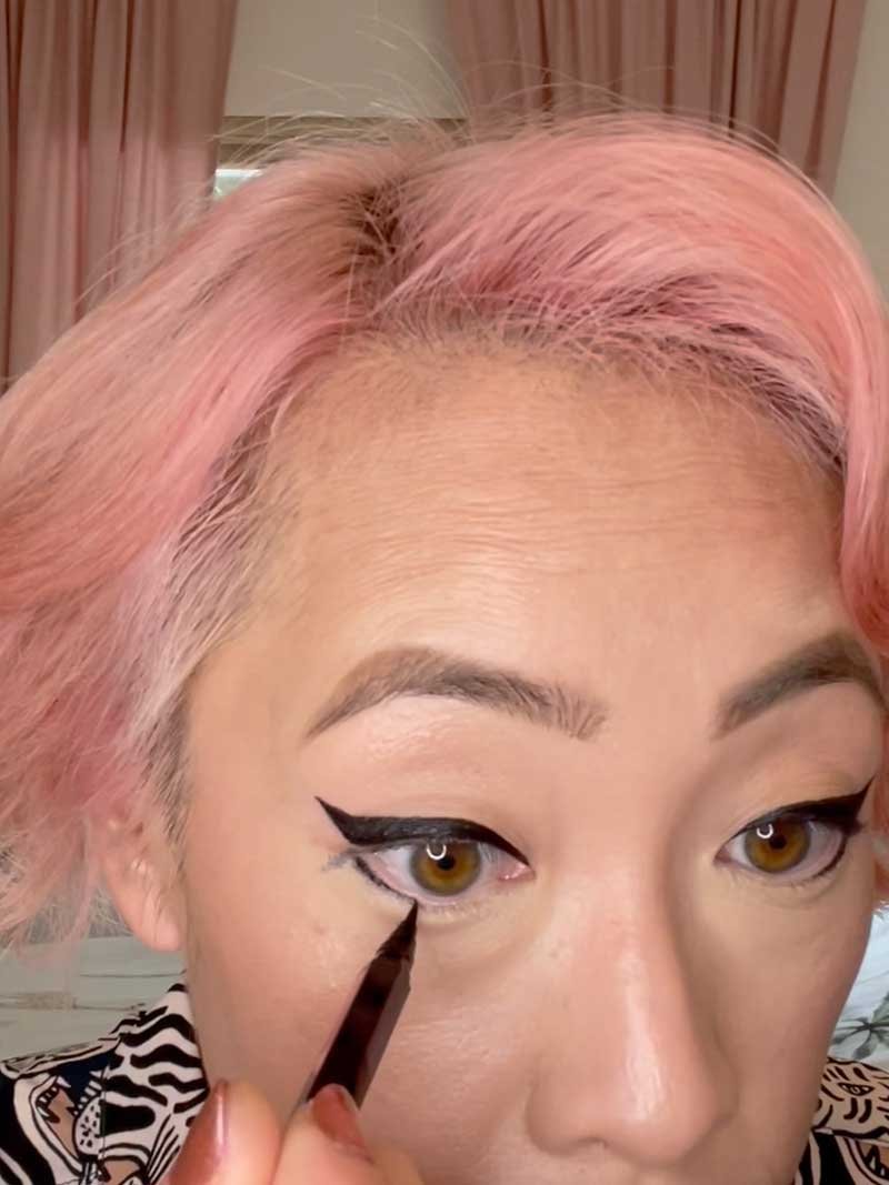 How To Do Fishtail Eyeliner with Rachael Vang - Maybelline