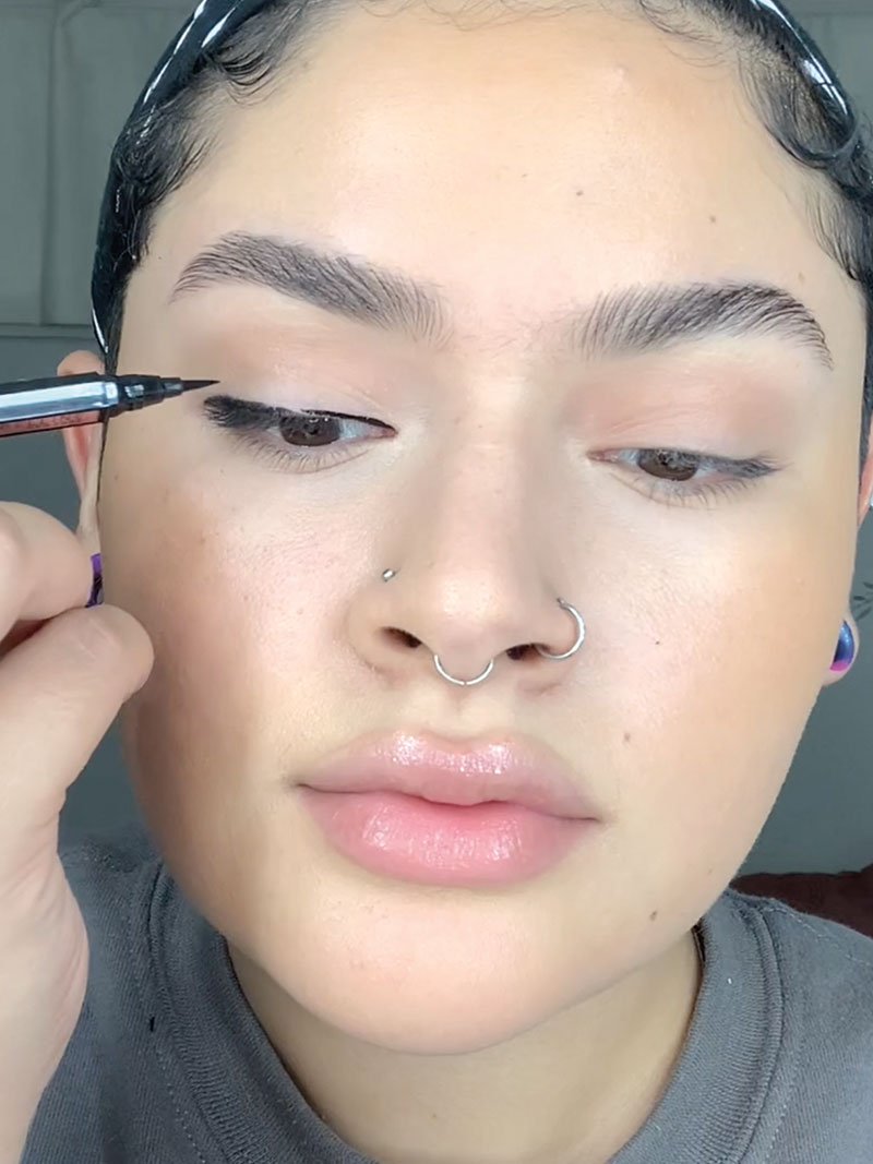 eye liner tutorial