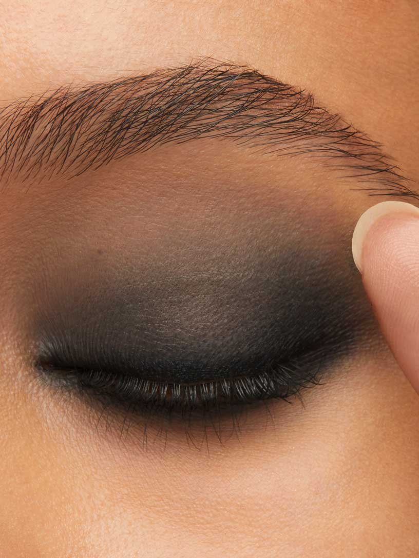How To Apply Smokey Eyeshadow Step By Step With Pictures