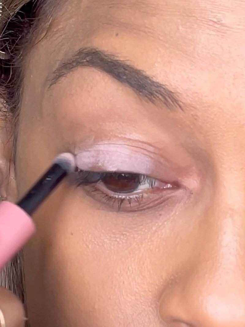 How to Make Your Face Look Lifted with Makeup - Maybelline