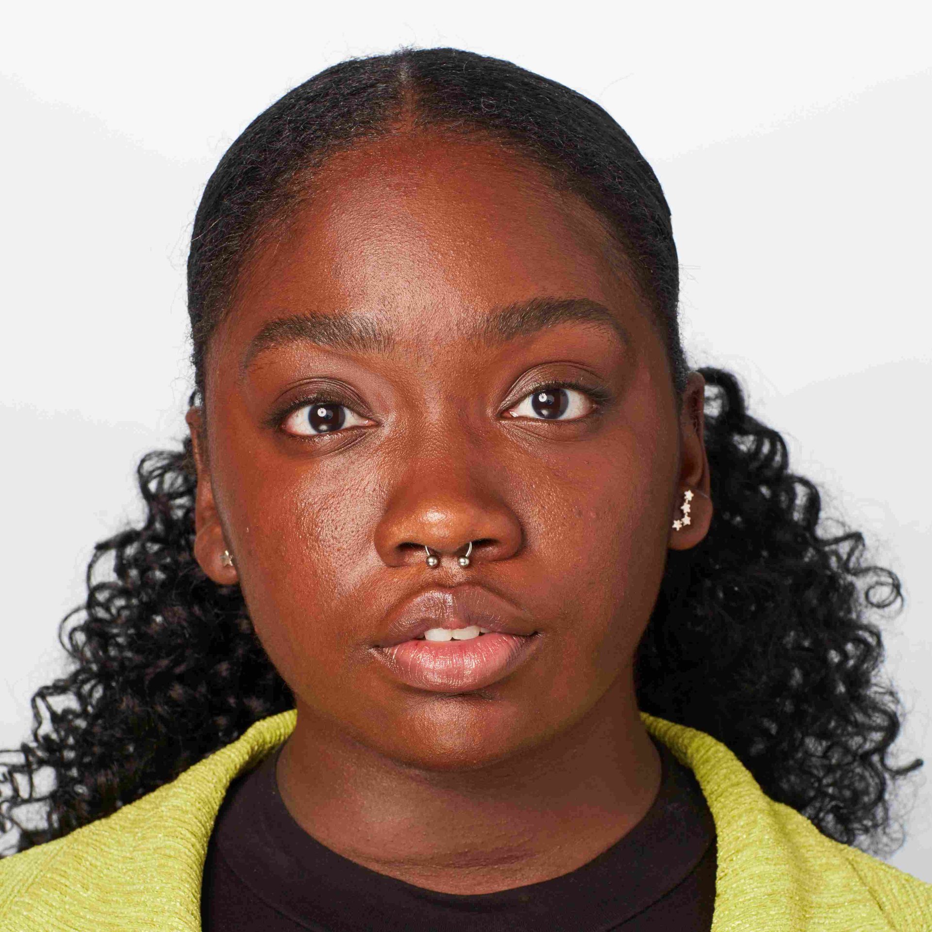 4 Easy Ways to Find Your Skin Undertone - Maybelline