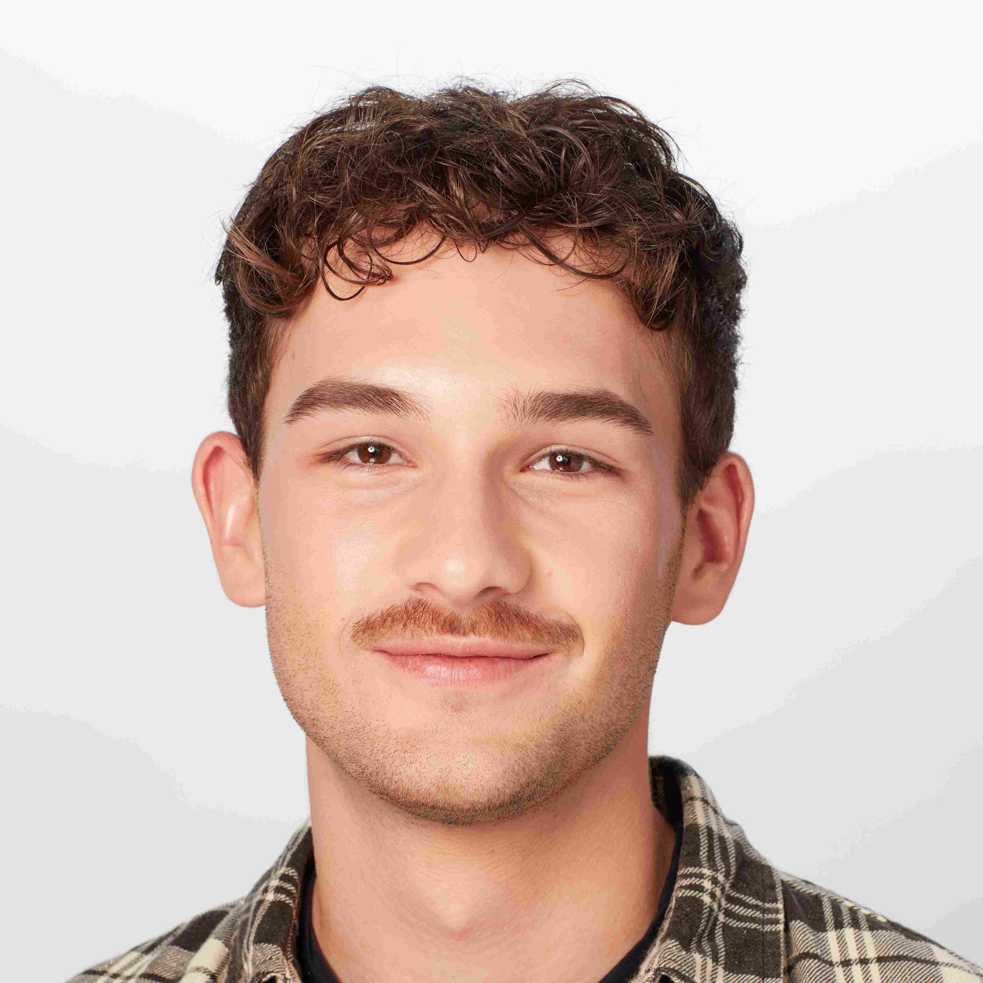 4 Easy Ways to Find Your Skin Undertone - Maybelline