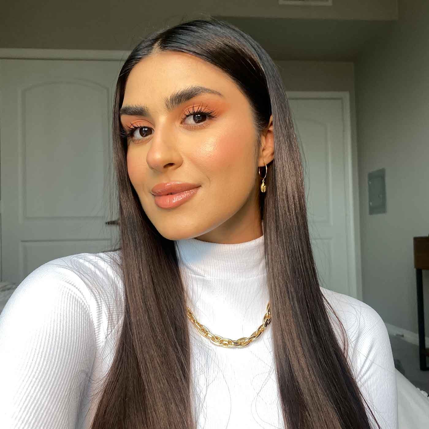 Get a Glowy Natural Makeup Look In 7 Easy Steps - Maybelline