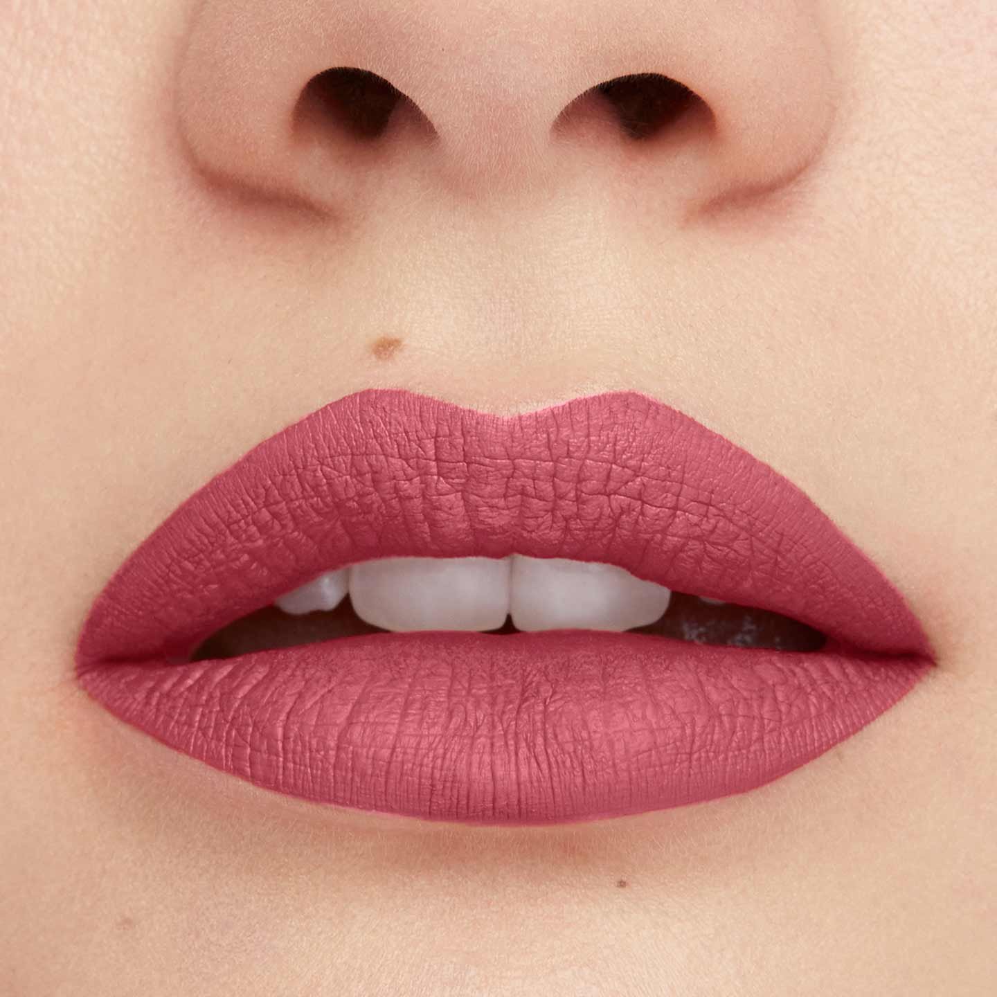 5 Glossy Lipstick Shades for a Glossy Lip Look - Maybelline
