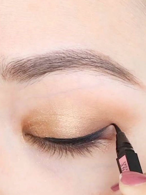 How to Apply and Wear Stunning Gold Eyeshadow - Maybelline