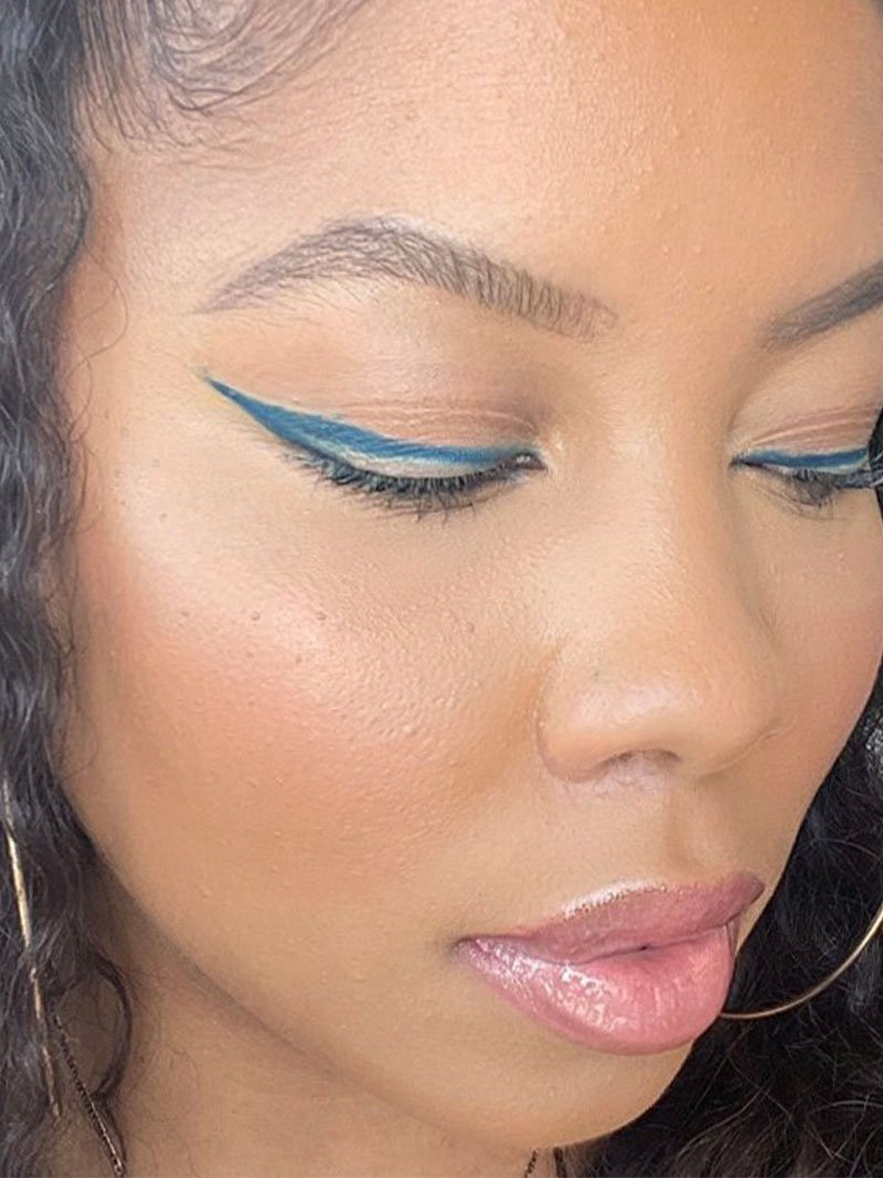 Blue Makeup Looks & Blue Eye Shadow Looks - Maybelline