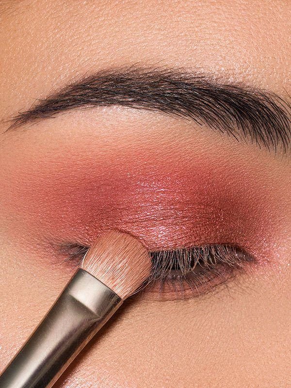 Pink Smokey Eye Makeup