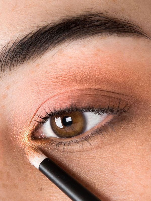 Pretty in Peach Makeup Look & Tutorial - Maybelline