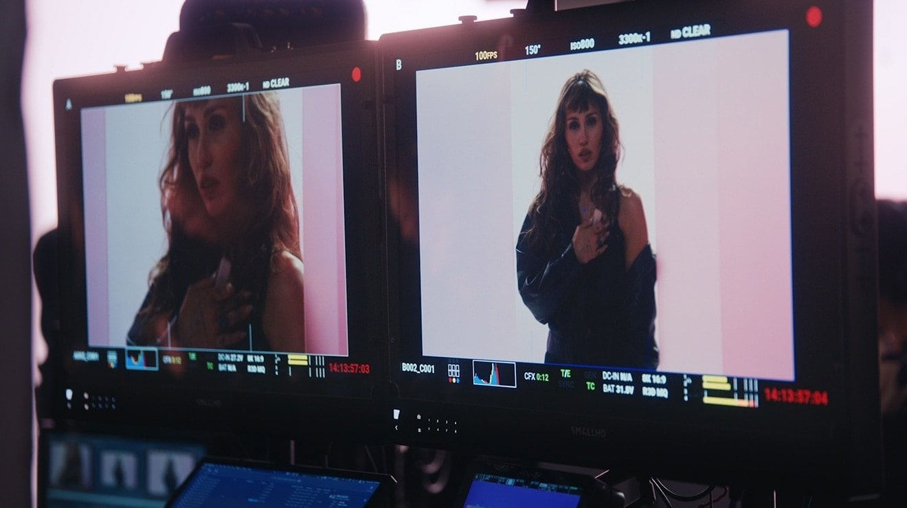 Miley Cyrus X Maybelline - Maybelline New York